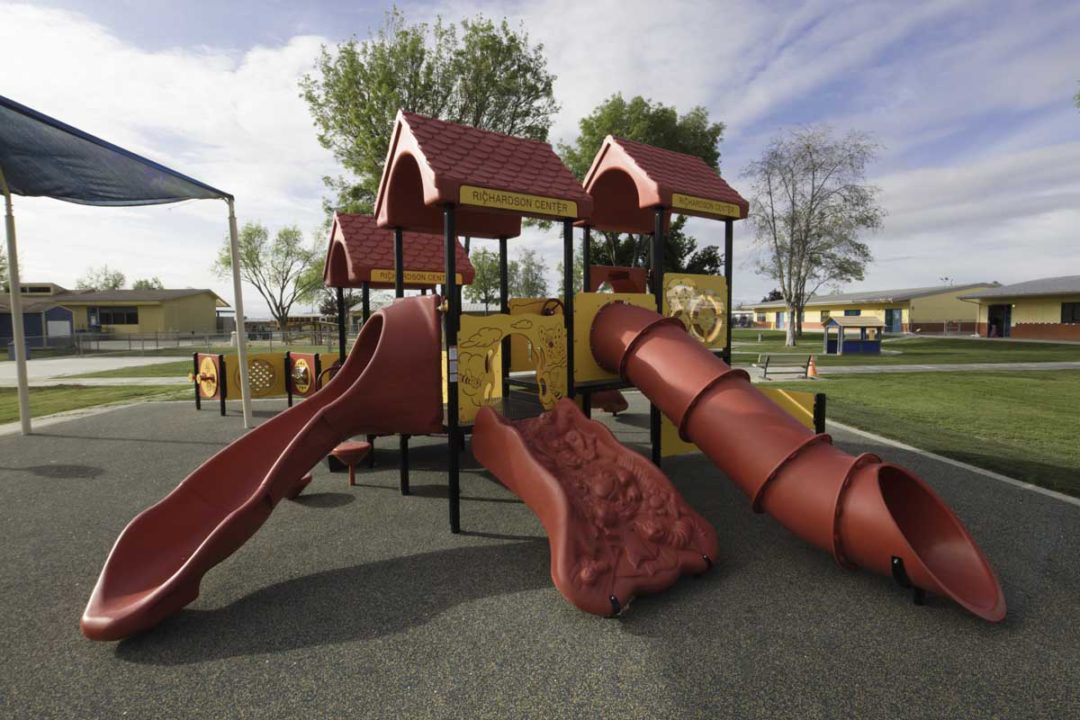 RICHARDSON CENTER - RecWest Outdoor Products